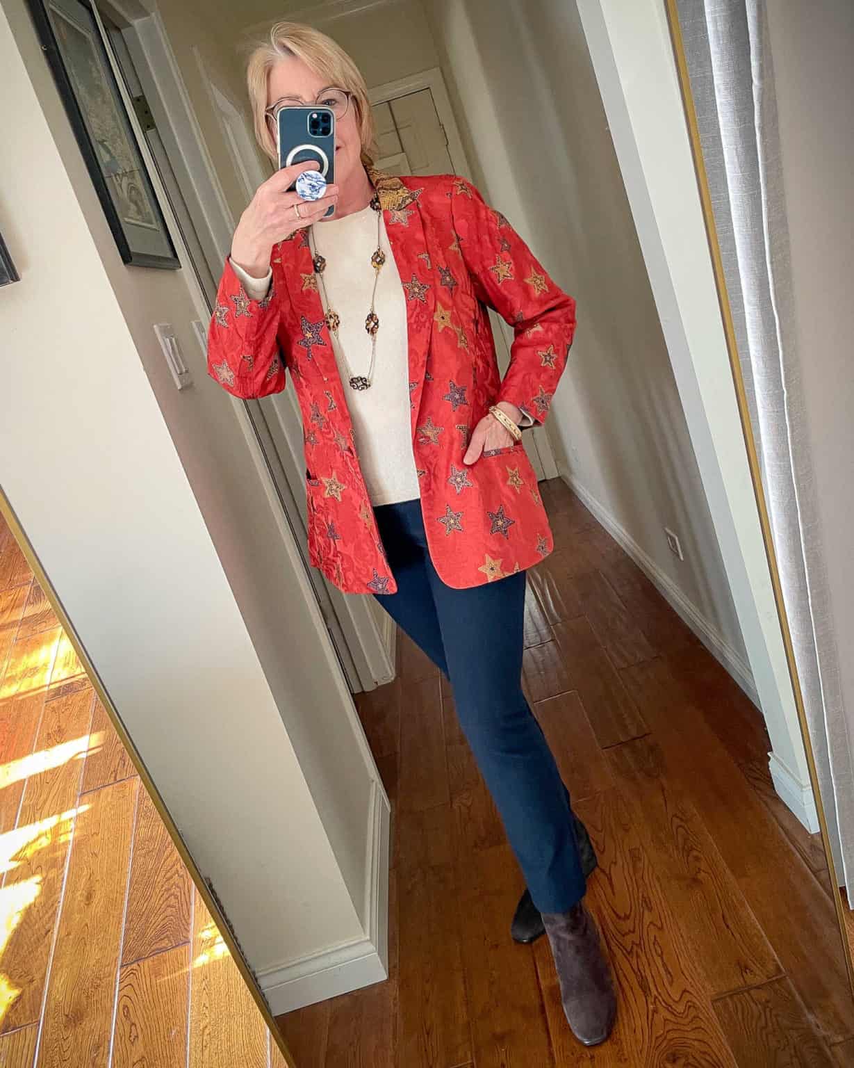 Easy statement jacket outfit with navy pants - une femme x susan blakey