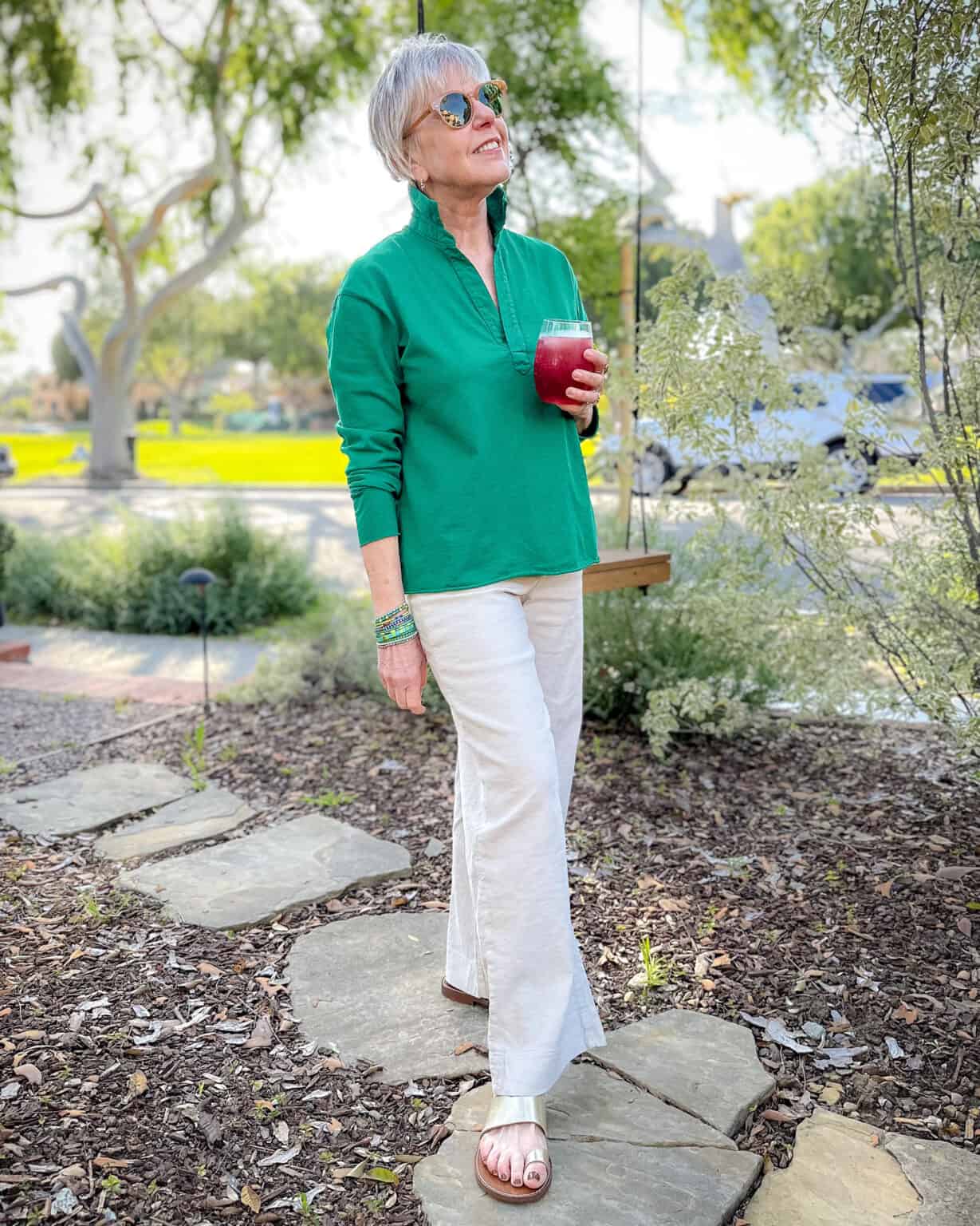 Relaxed clothing styles for women - une femme x susan blakey
