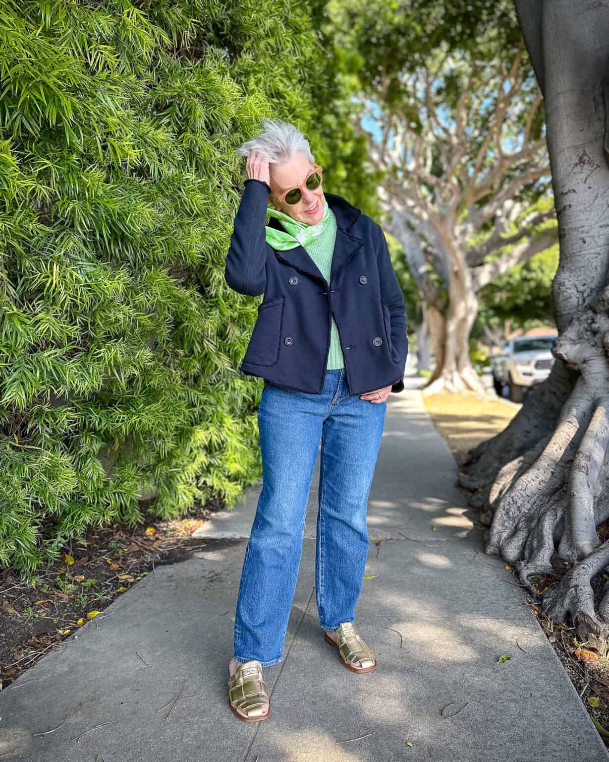 A navy and green outfit idea for spring - une femme x susan blakey