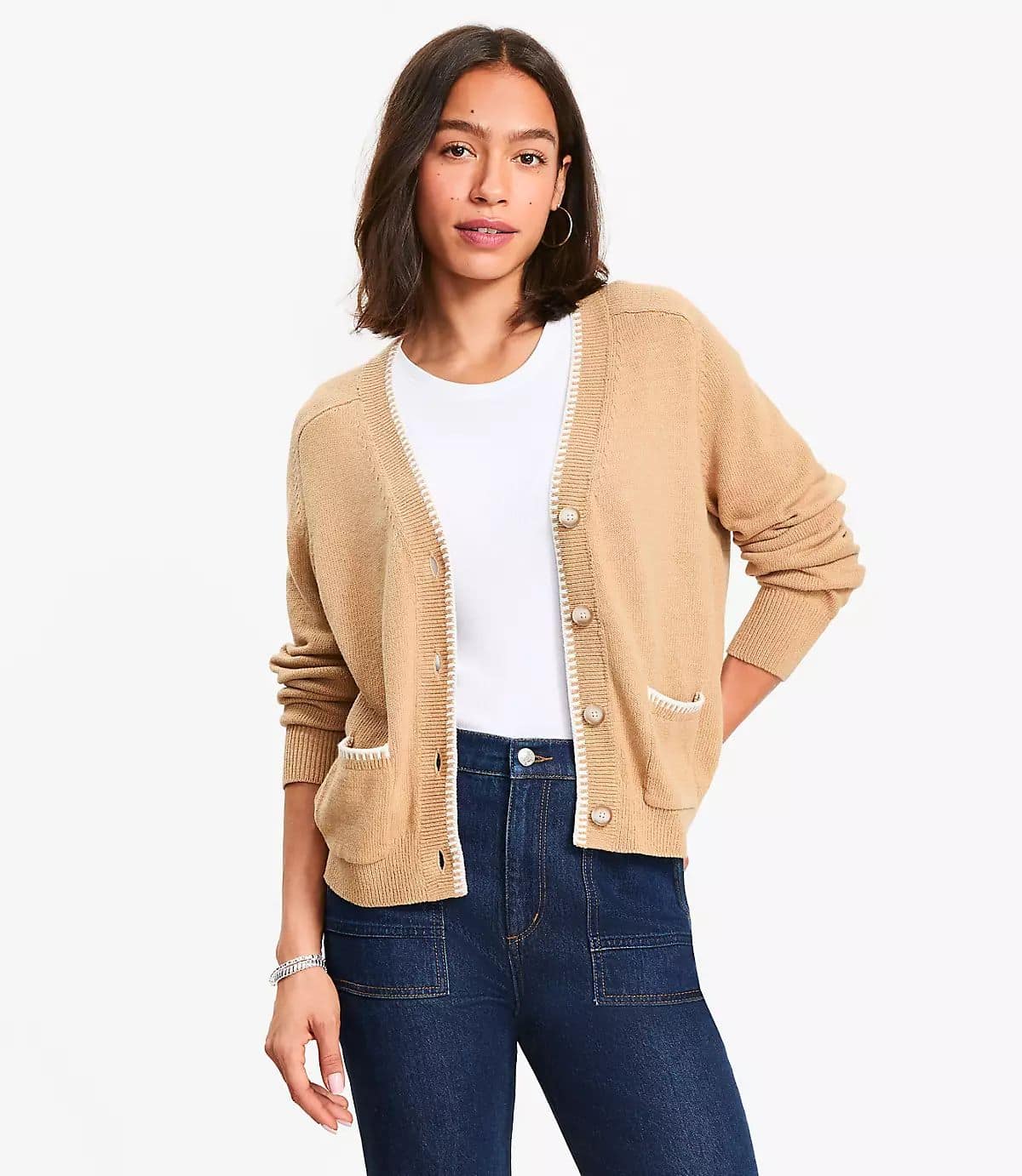 The Best Lightweight Cardigans for Fall Travel - une femme x susan blakey